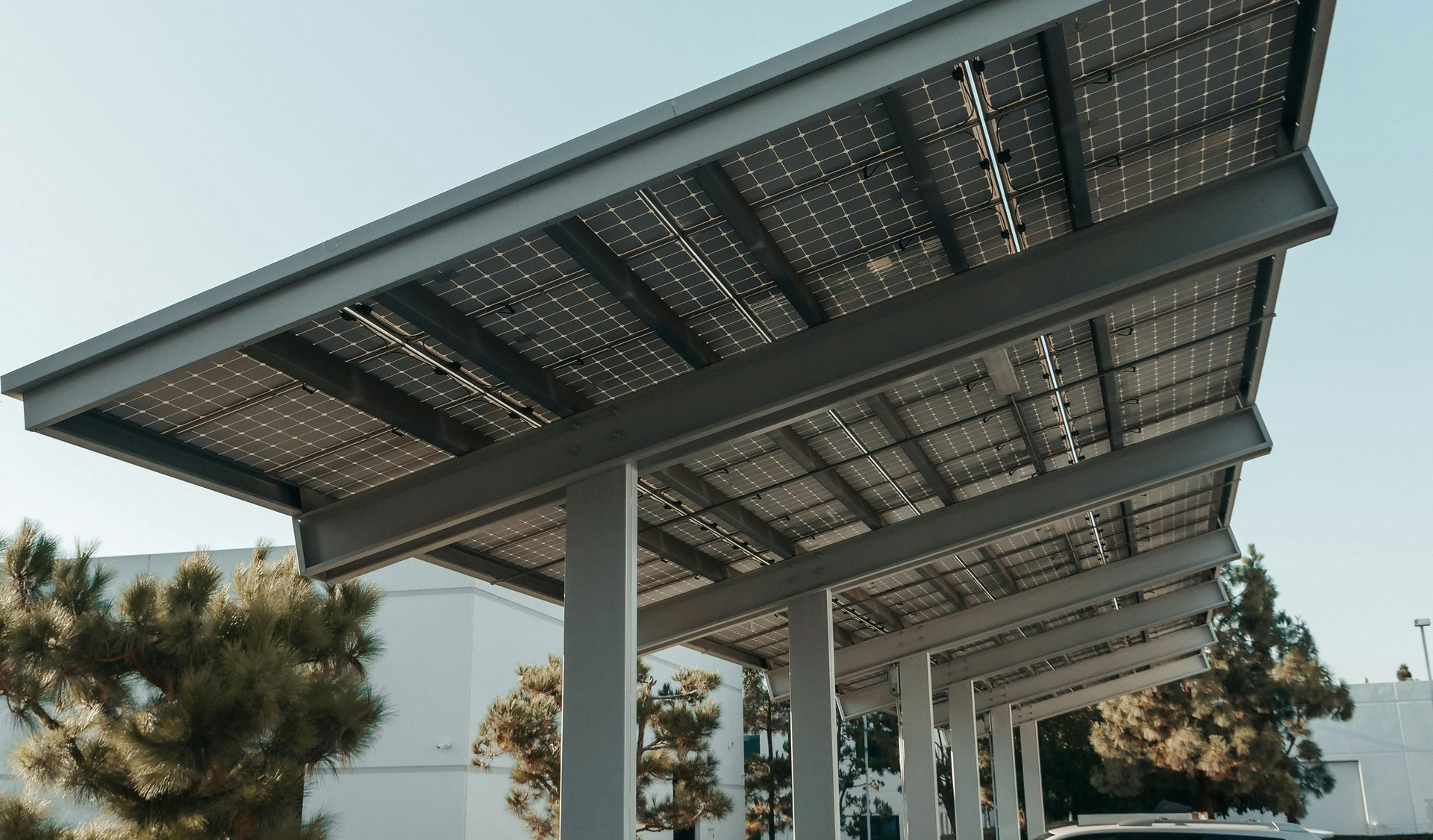 Ombrières photovoltaïques - CEFEM Solar